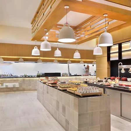 Sheraton Colombo Hotel: 5 star Hotel with a Minimum Price 34087LKR ...